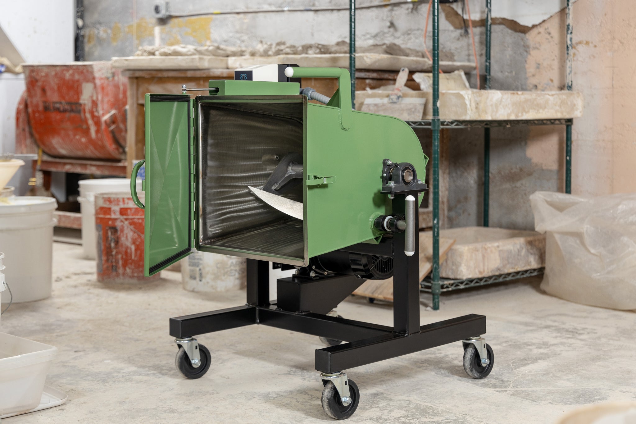 12SD - 90 lb batch Clay Mixer – BlueBird Clay