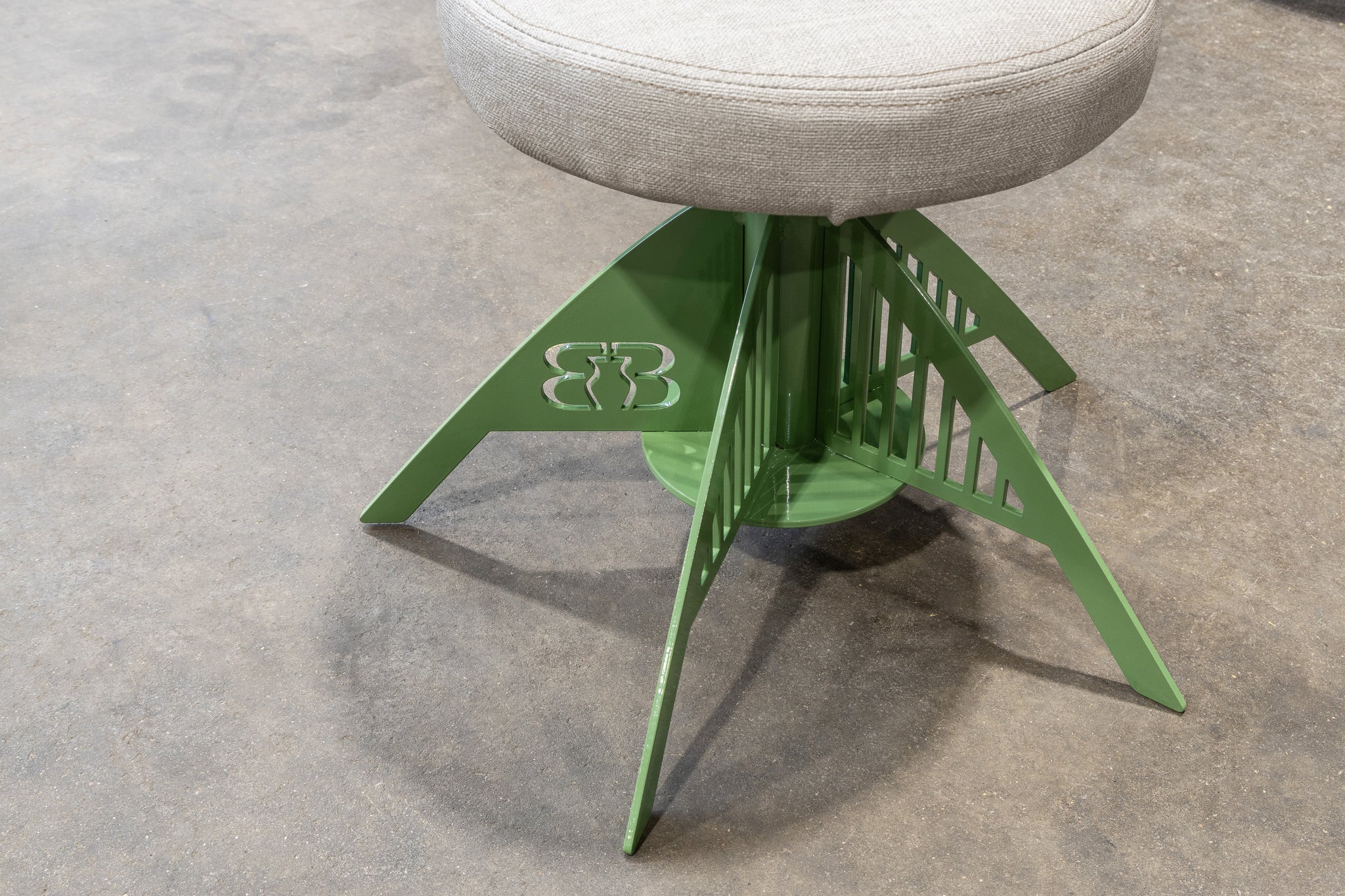 BlueBird Potter’s Stool – BlueBird Clay