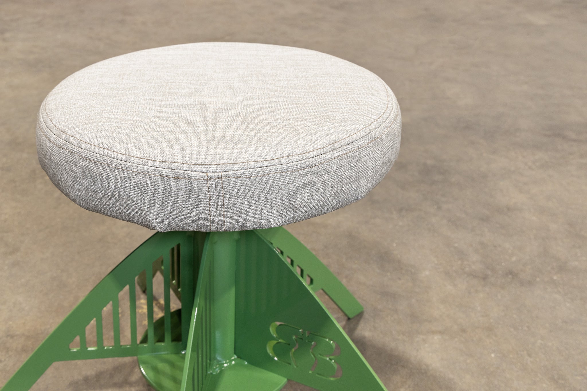 BlueBird Potter’s Stool – BlueBird Clay